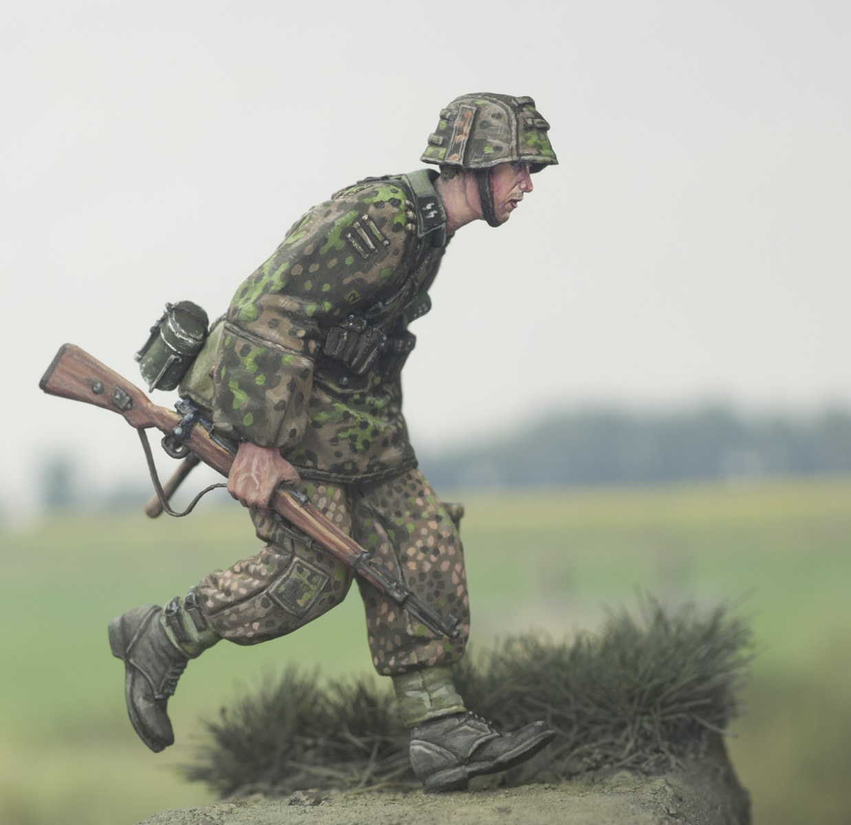 Rado Miniatures - SS-Sturmmann, 25th SS Pz.Rgt., Norrey-en-Bessin ...