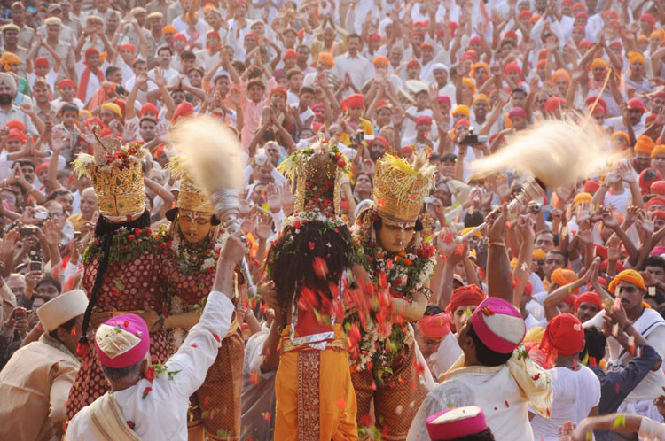 Varanasi View: Thousands witness Nati Imli's Bharat Milap