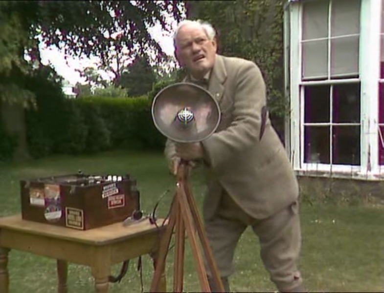 Discuts: THE SOUND MACHINE