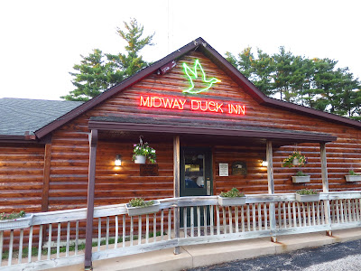 Smokin' Chokin' and Chowing with the King: The Illinois Fried Chicken Trail