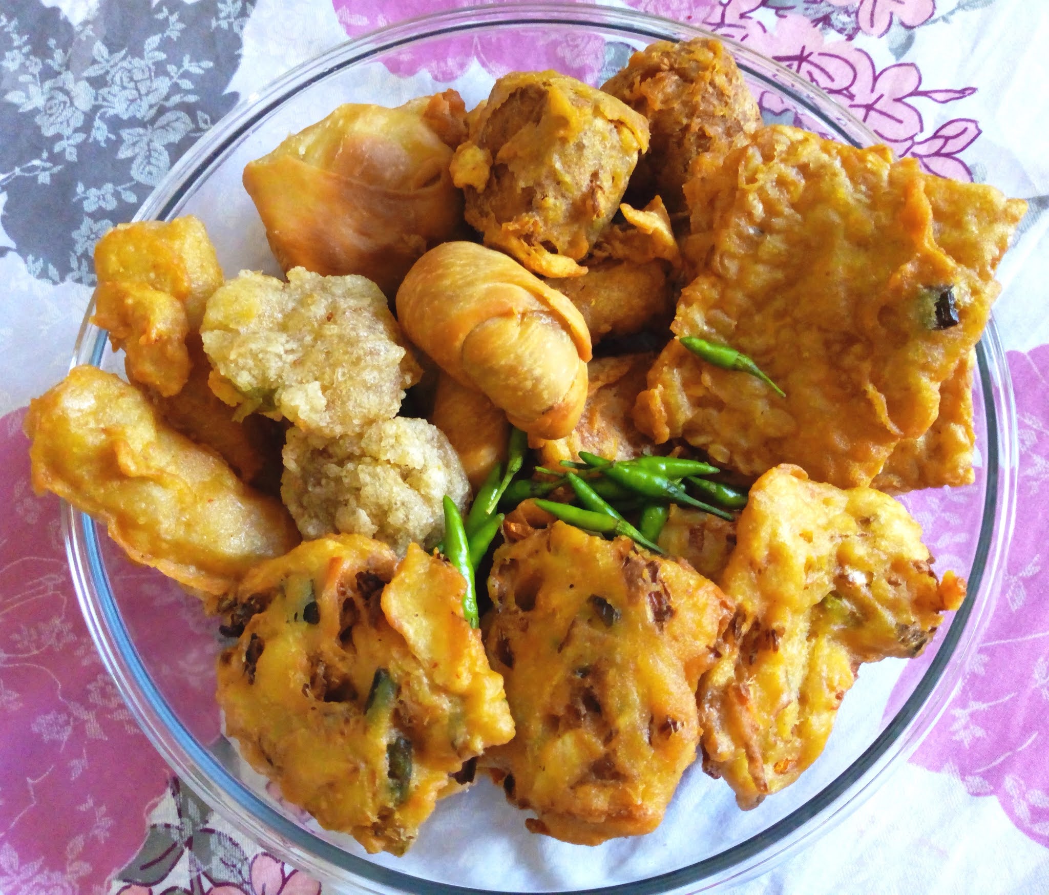 Hesma's Journey of Taste: Aneka Gorengan