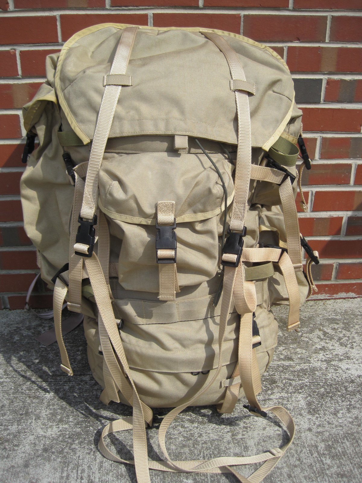 Webbingbabel: London Bridge Trading Field Pack Large with Internal ...