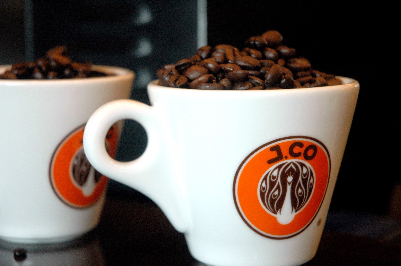 DUDE FOR FOOD: Donuts and a Cup of Coffee the J.CO Way at J.CO Donuts ...