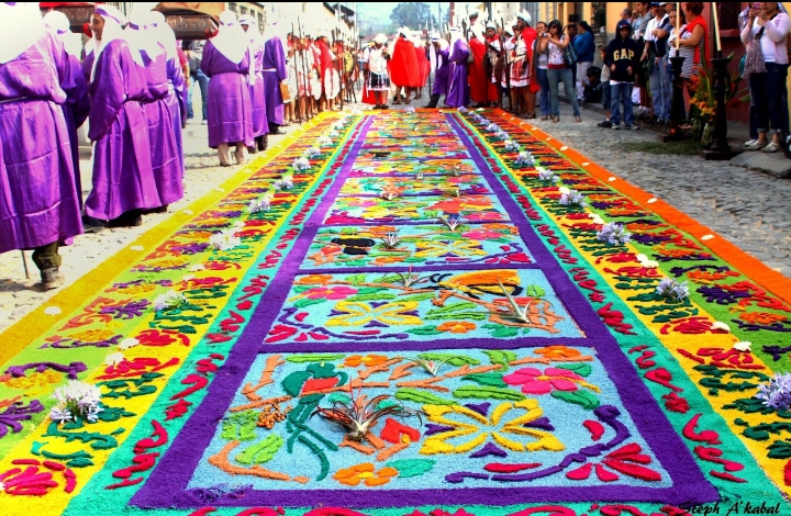 Tradición de las alfombras en semana santa
