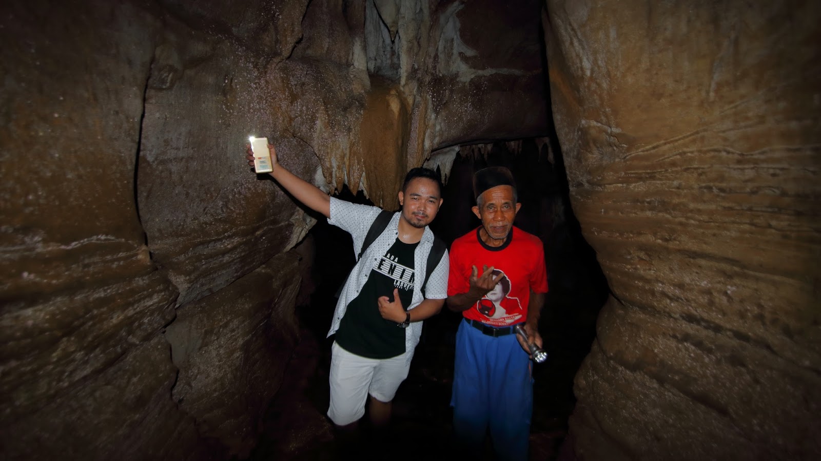Hiking ceria ke Goa Agung Garunggang Geopark-Sentul, Bogor
