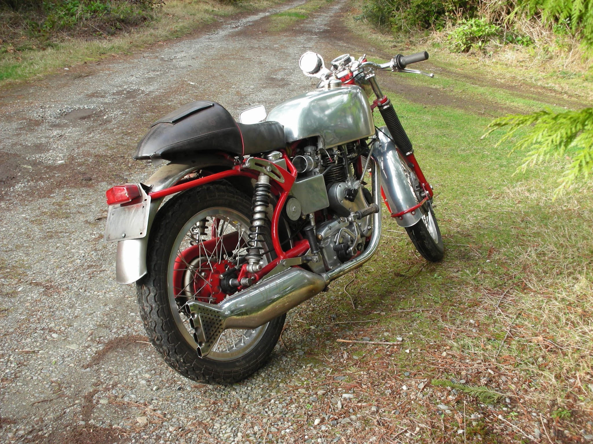 Ed Gilkison Velocette : Peter Small's Lakebay Special