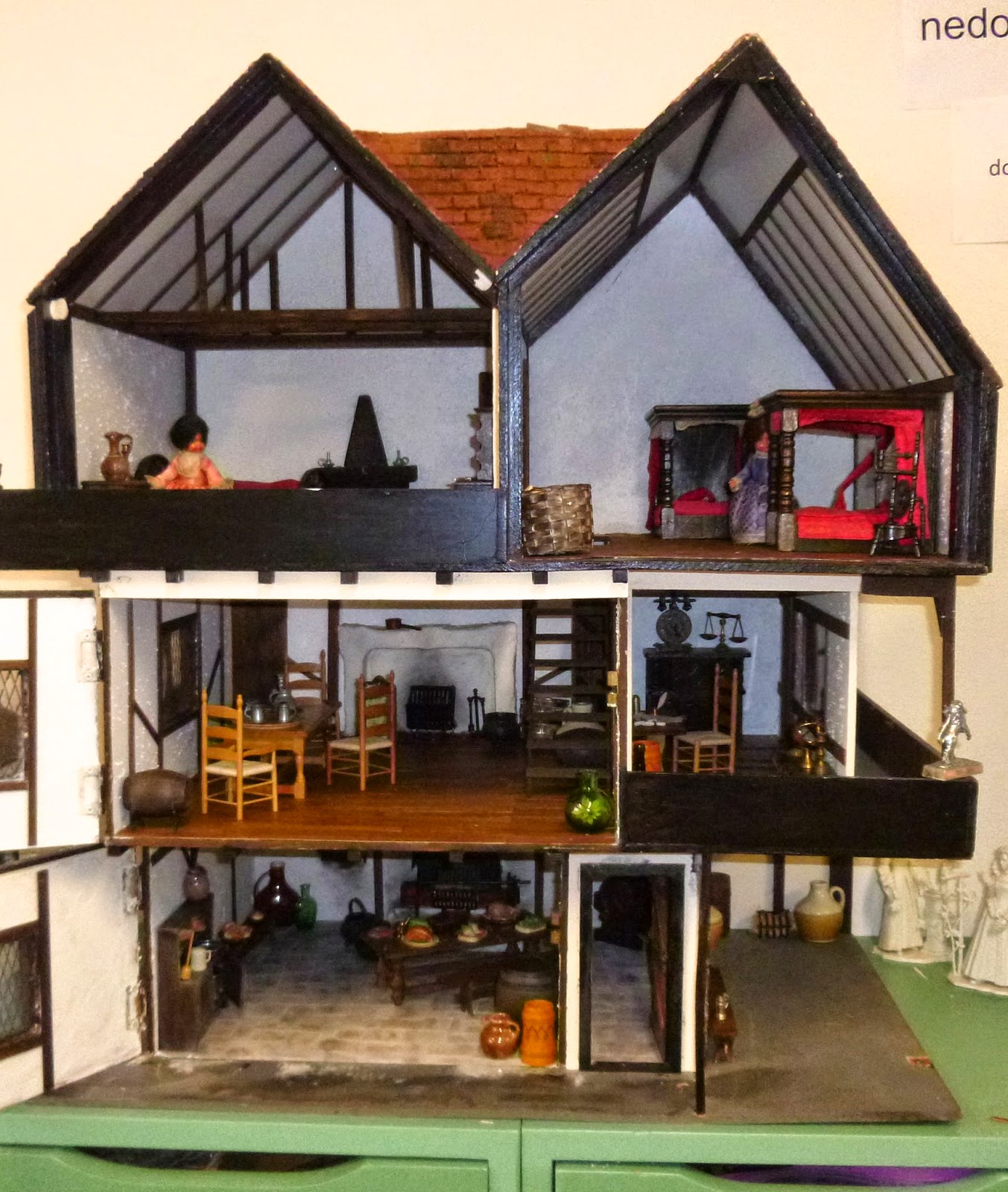 Words and Pictures: The Tudor Tavern
