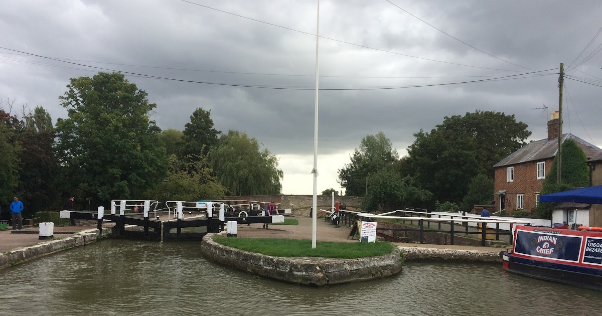 Narrow Boat Albert: Gayton Junction