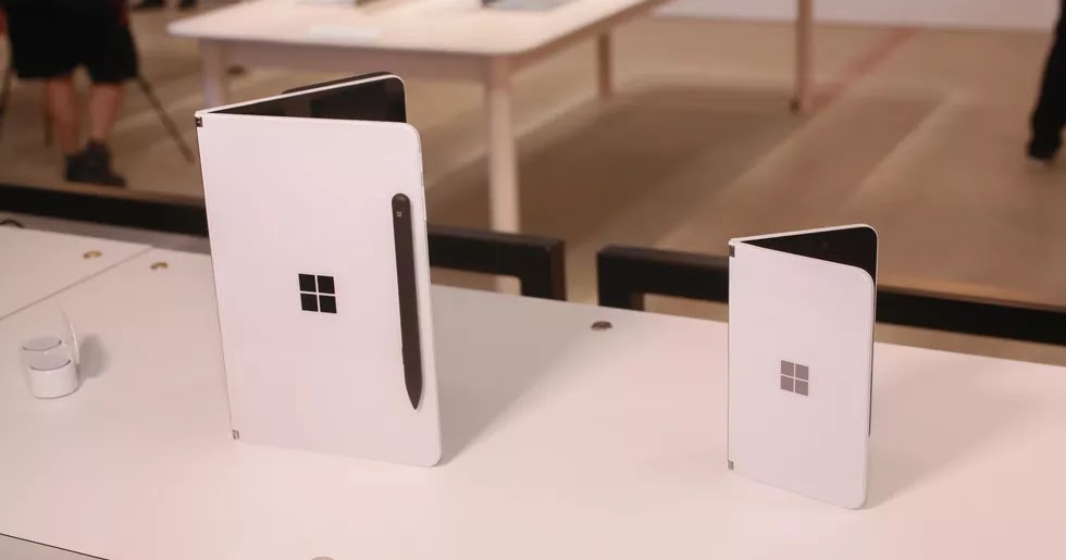 Nuovi video e dettagli ufficiali di Microsoft Surface Neo e Duo