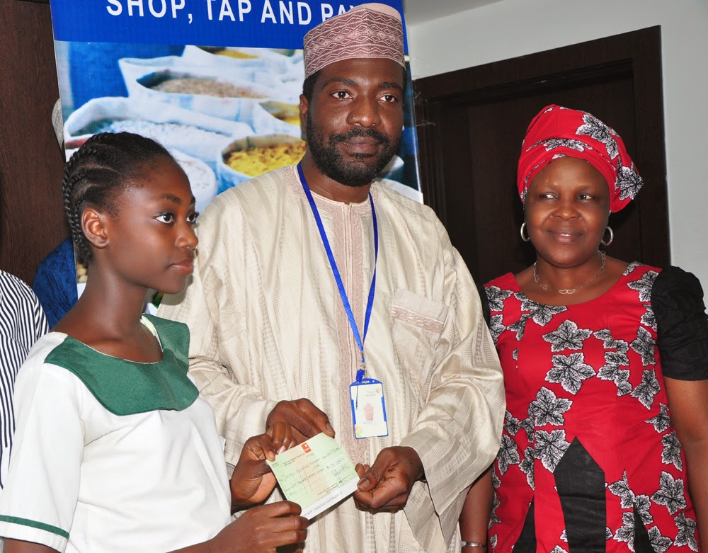 foto diplomat agency: SAPP & TEASY MOBILE MONEY