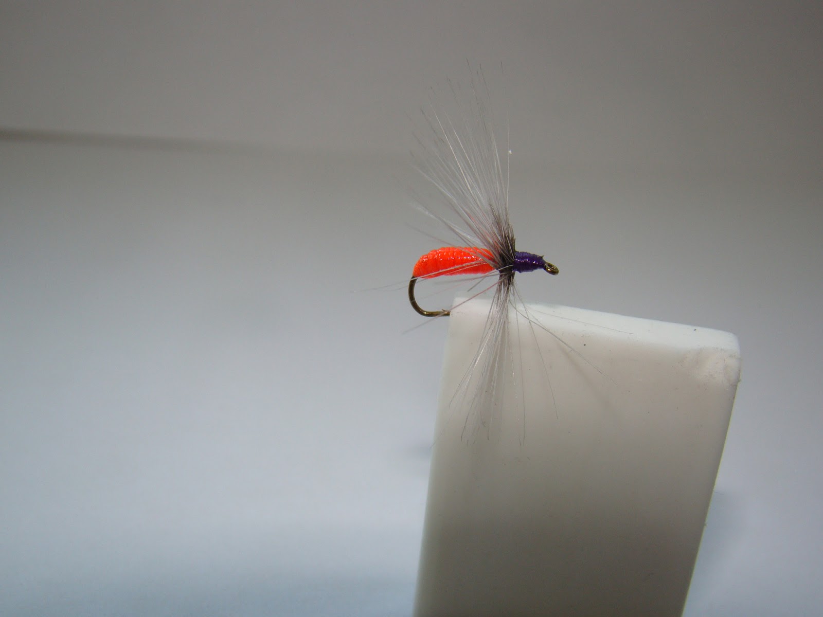 Pescuit cu musca artificiala: Taparina ROSIOARA