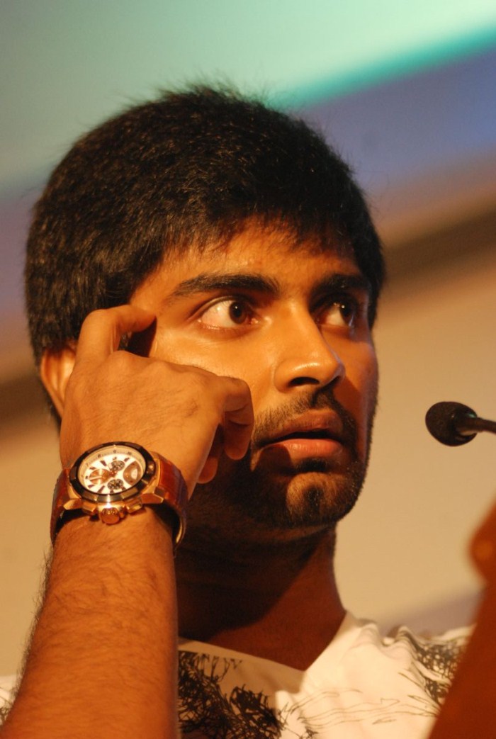 tamil cinema foto: Actor Atharva Latest Photos