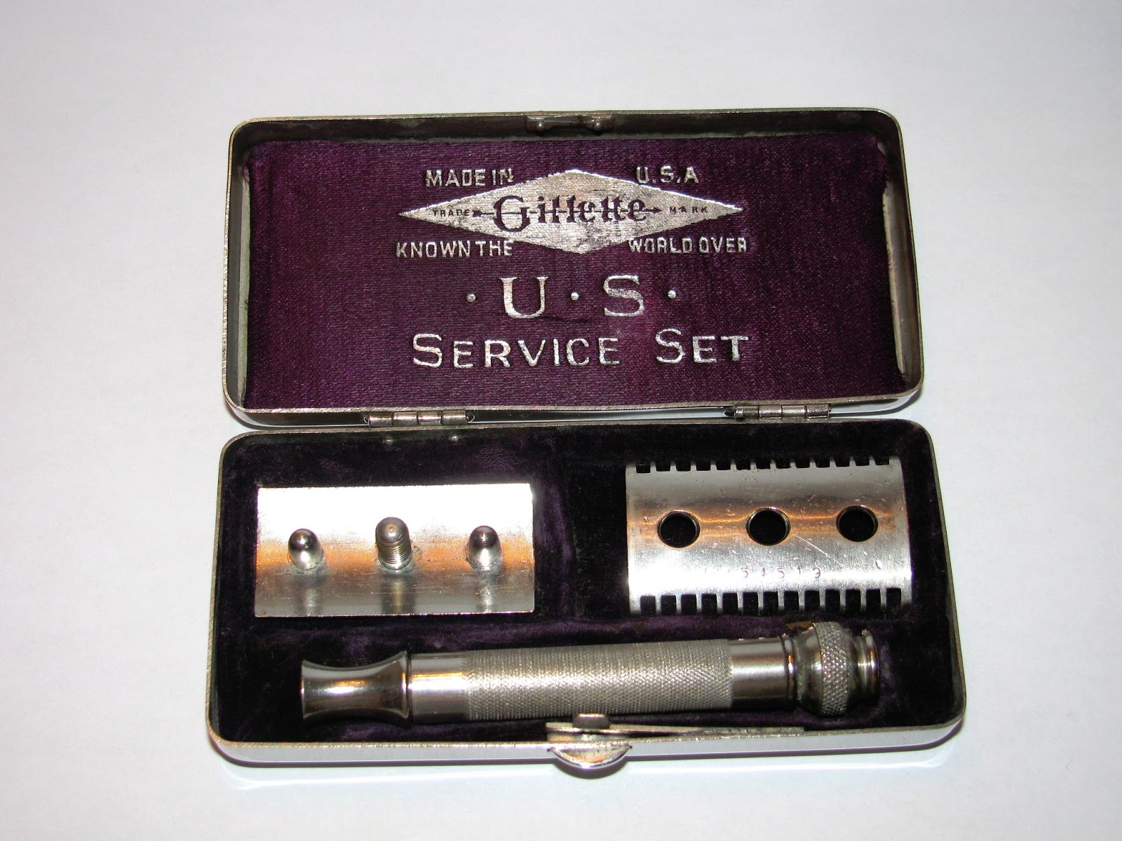 Classics In Time: Gillette Razor Set from WW1