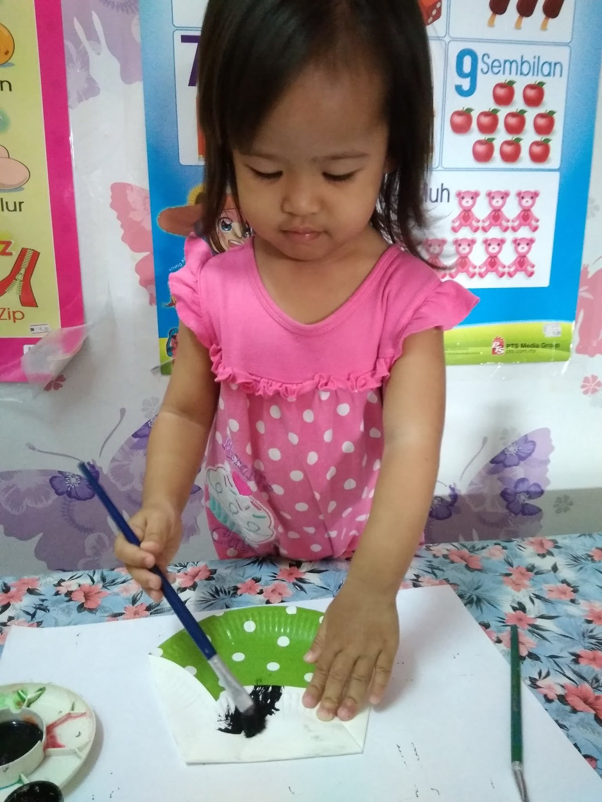 Taska Ummi Ida: Aktiviti 1 & 2 Tahun : Aktiviti Kraf : Penguin Comel