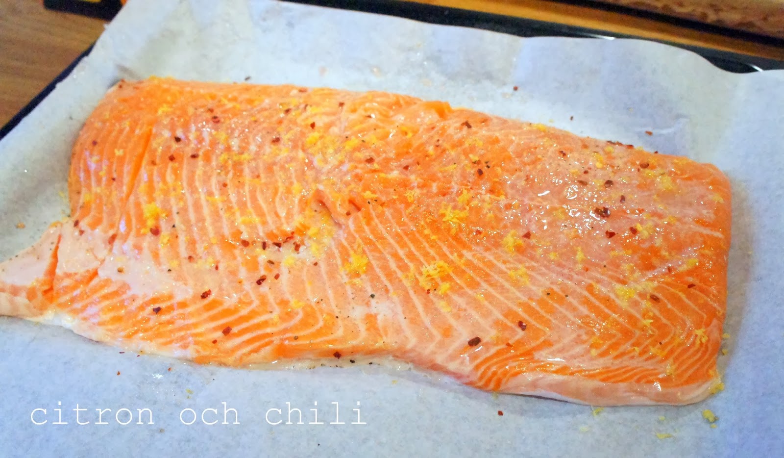 Recept favoriter, Vegetariskt: Hel laxfile i ugn