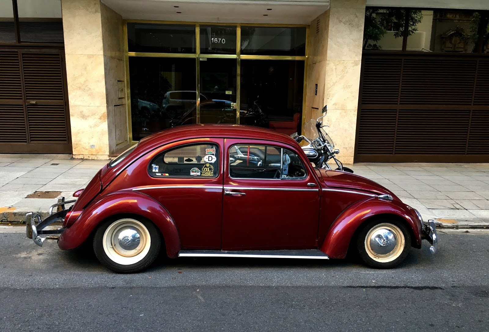 Chapati Road: Volkswagen beetle lowrider