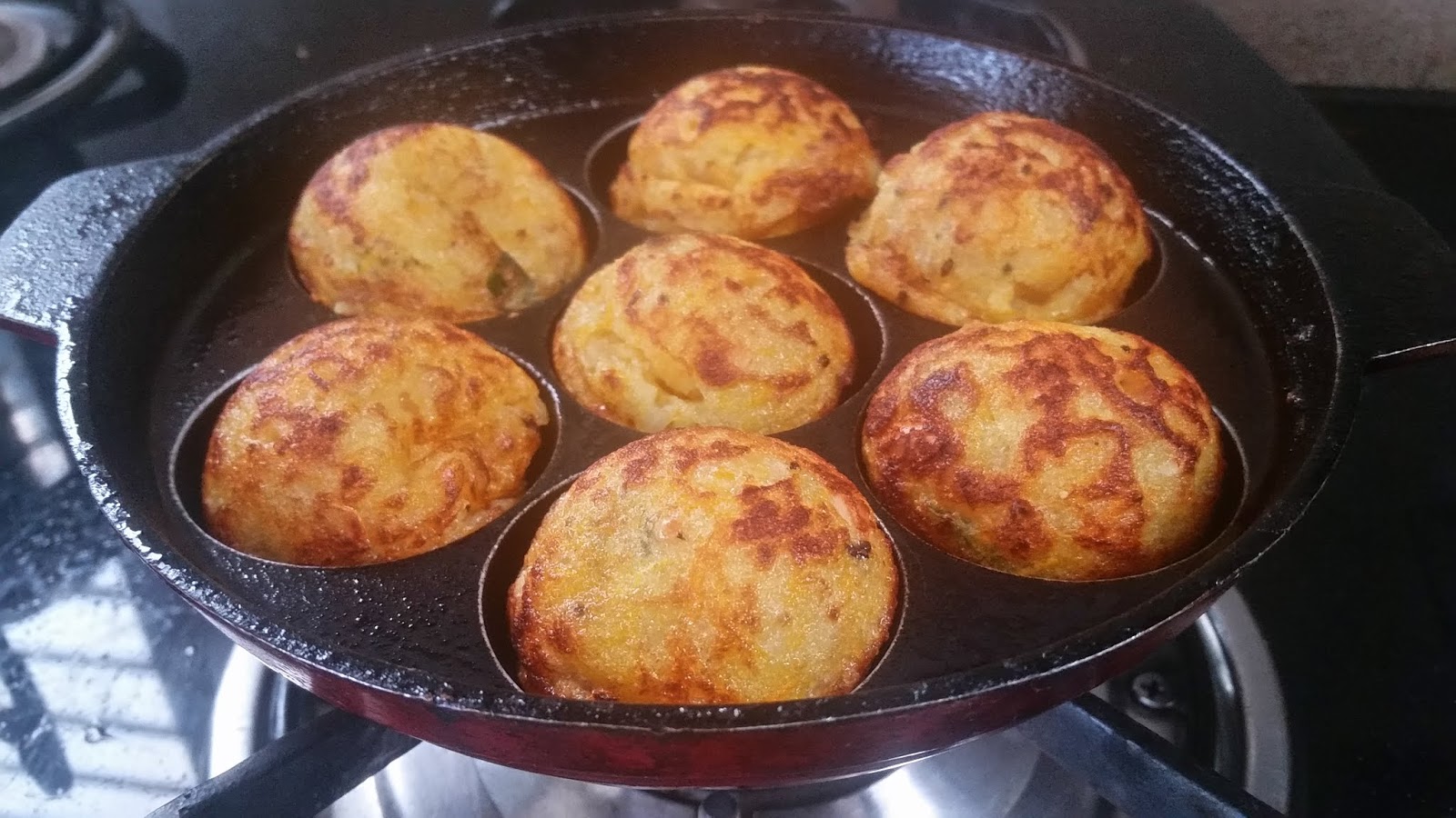 Traditional Simple Paddu Recipe | Guntapongalu