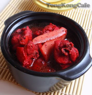 Tong Kong Cafe: The Original Taste of HongZaoJi ( RED VINASSE CHICKEN )