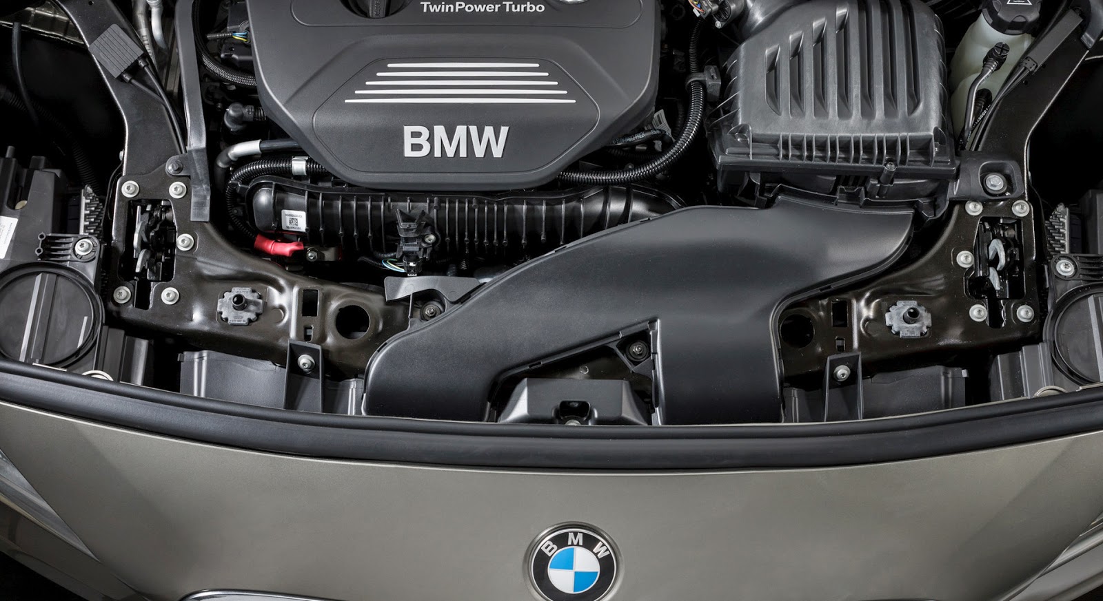 BMW TwinPower Turbo 3-cylinder petrol engine.