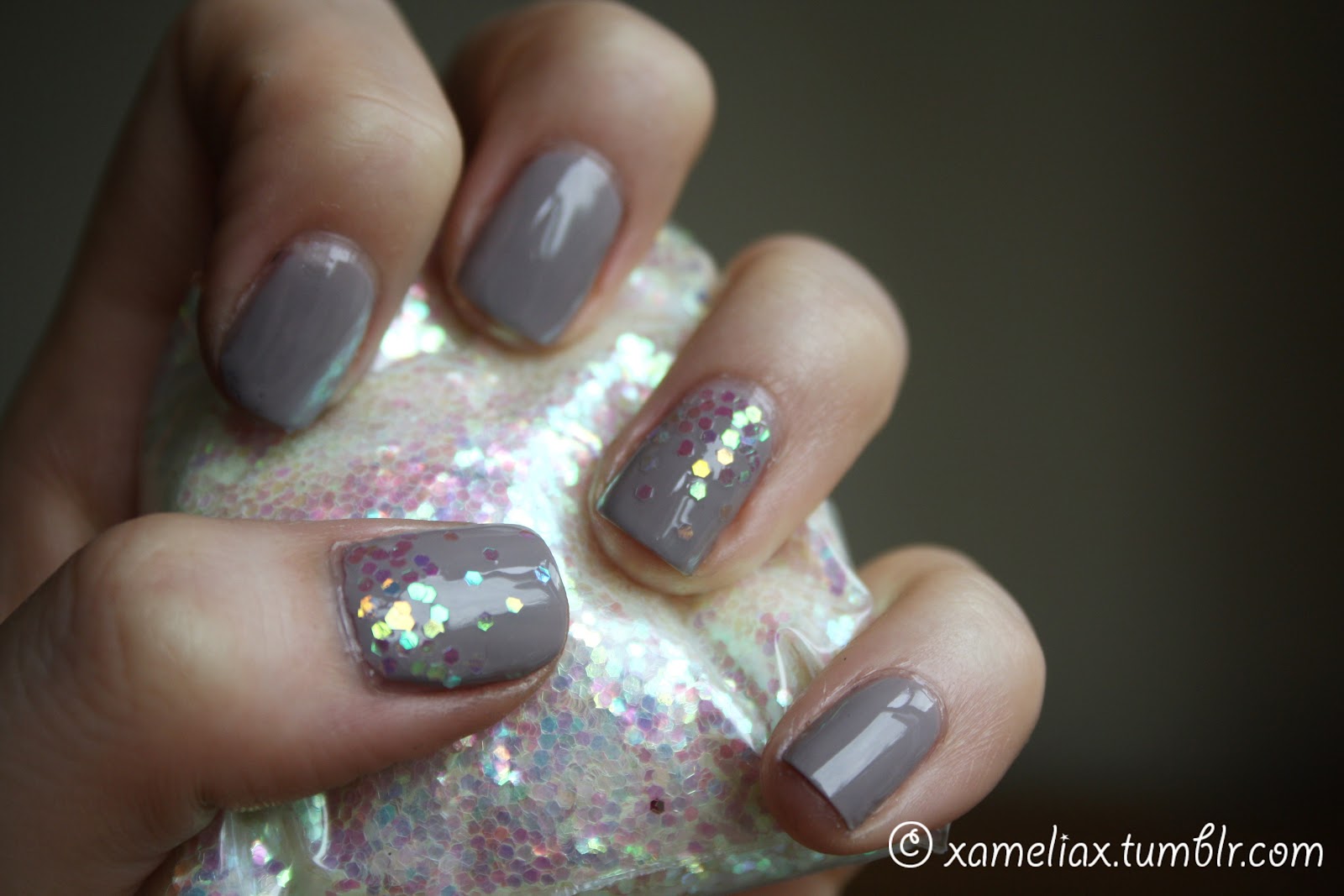 .♥. amelia paints nails .♥.: .Iridescent Glitter & Greige.