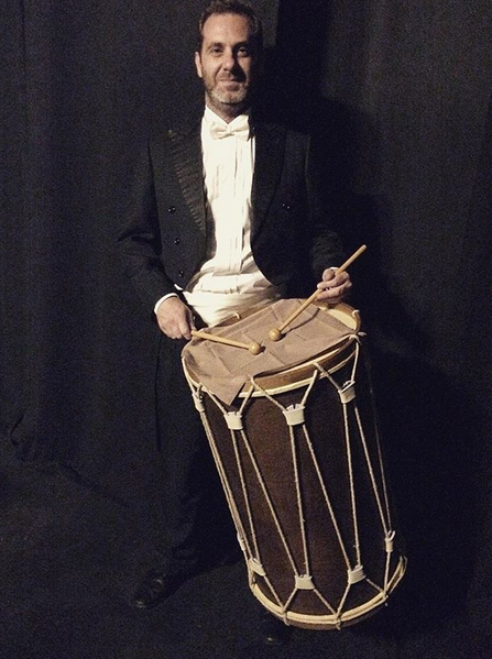 Percusize Me!: Construcción de un atabal renacentista ("Long drum").