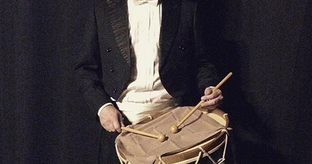 Percusize Me!: Construcción de un atabal renacentista ("Long drum").