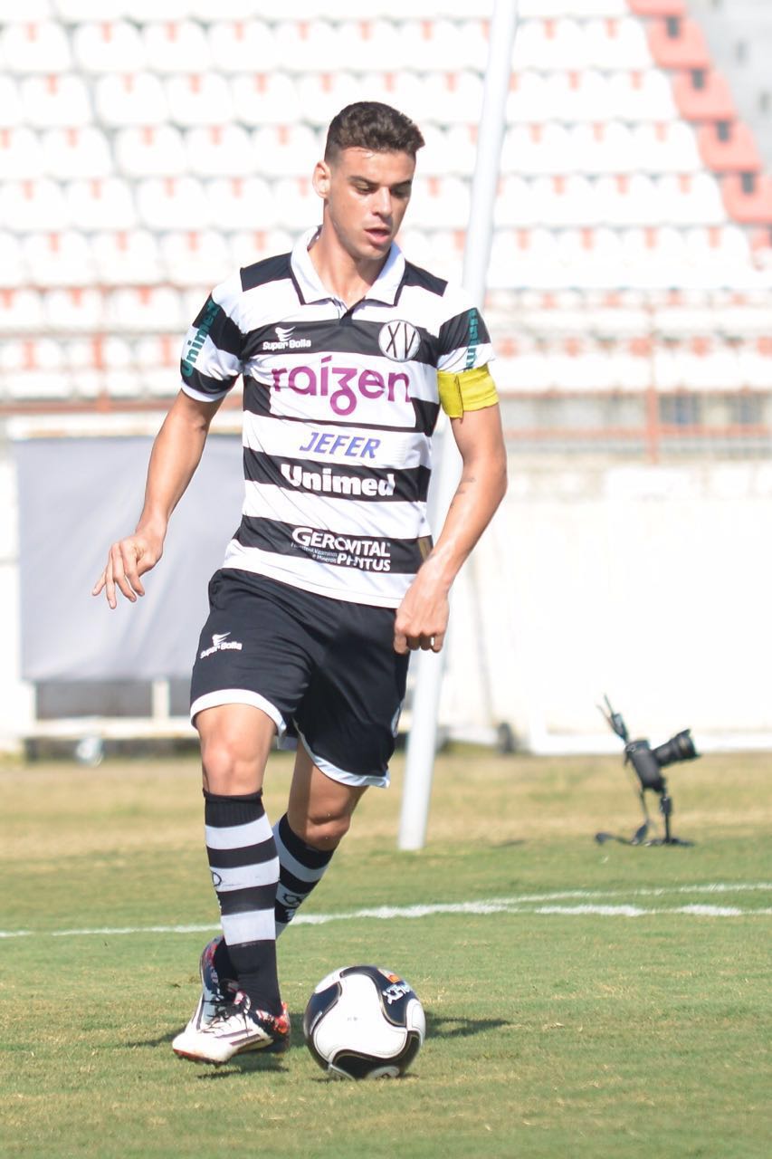 DE ESCANTEIO: Capitão Lucas Cunha comemora invencibilidade do XV na ...