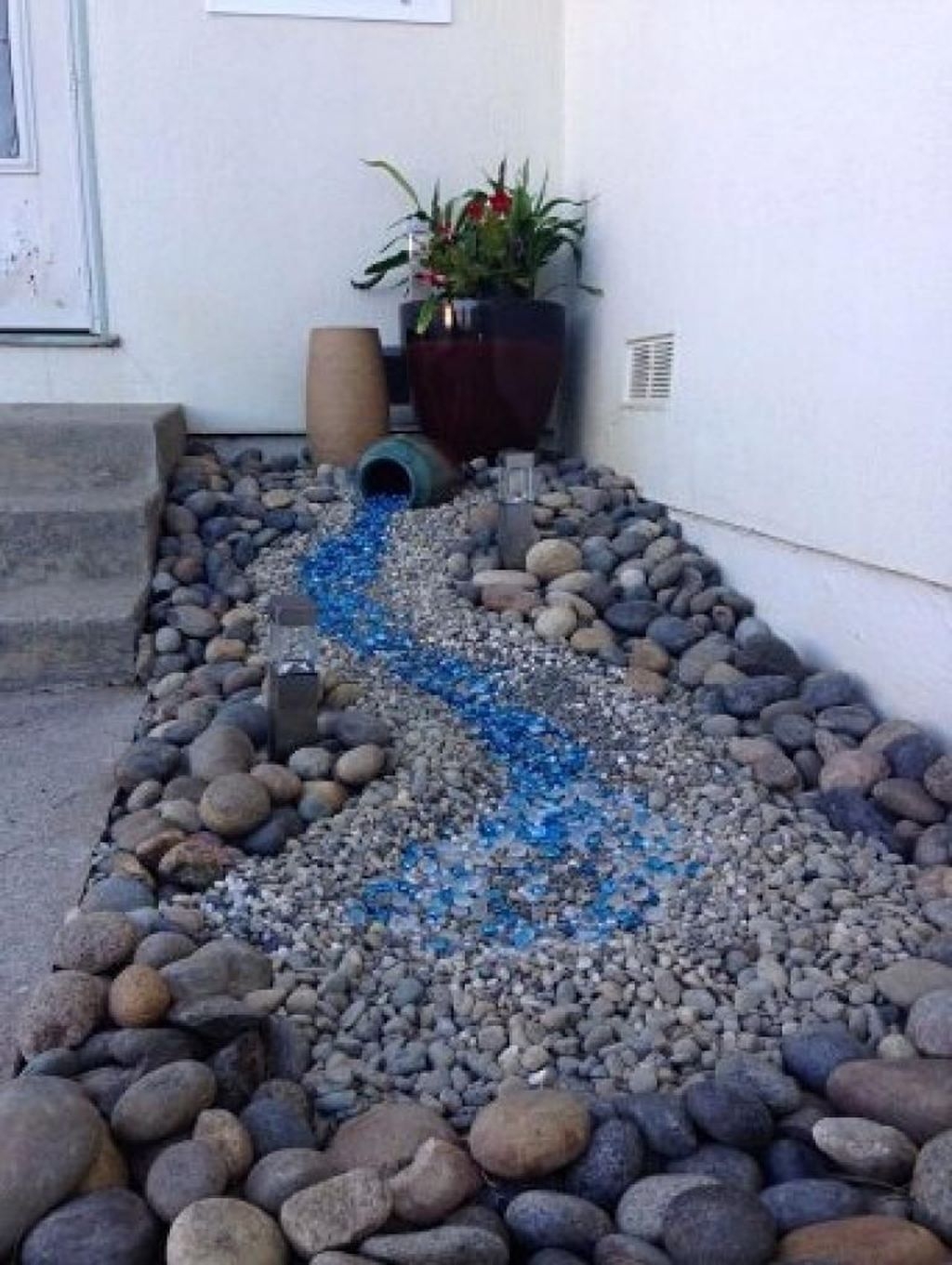 40+ Cool Front Yard Rock Garden Ideas
