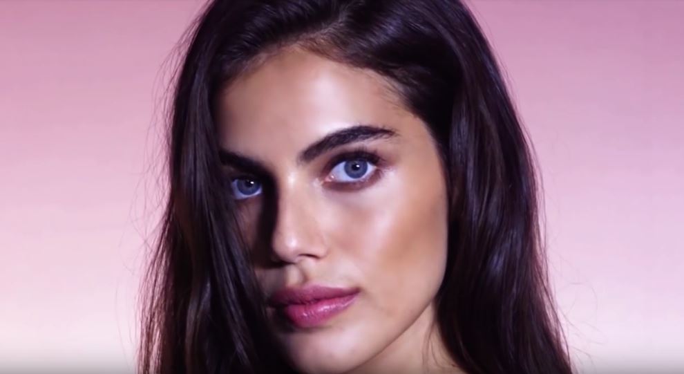 Pubblicità Intimissimi 2018, Canzone e Modella | Spot Oggi e Anni ...