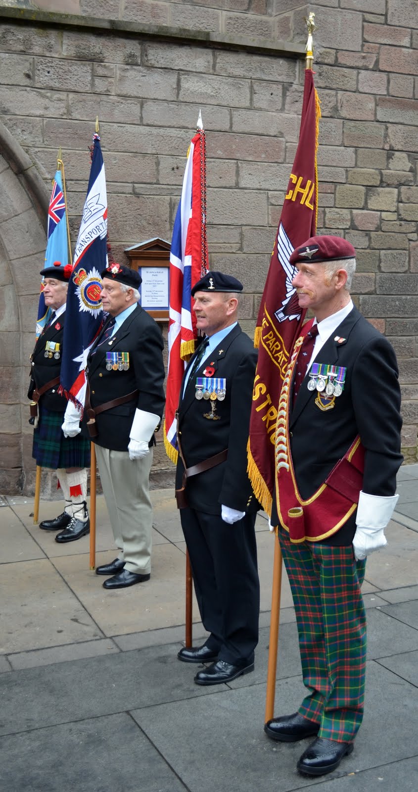 Tour Scotland: Tour Scotland Photographs Standard Bearers Remembrance ...