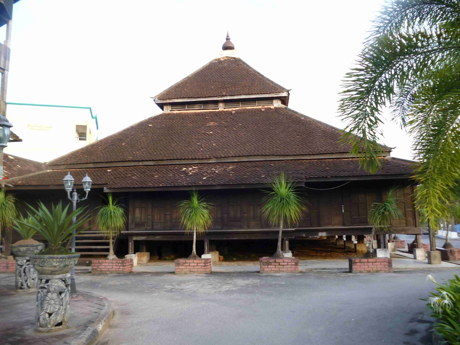 The Early Malay Doctors: Masjid Kampung Laut