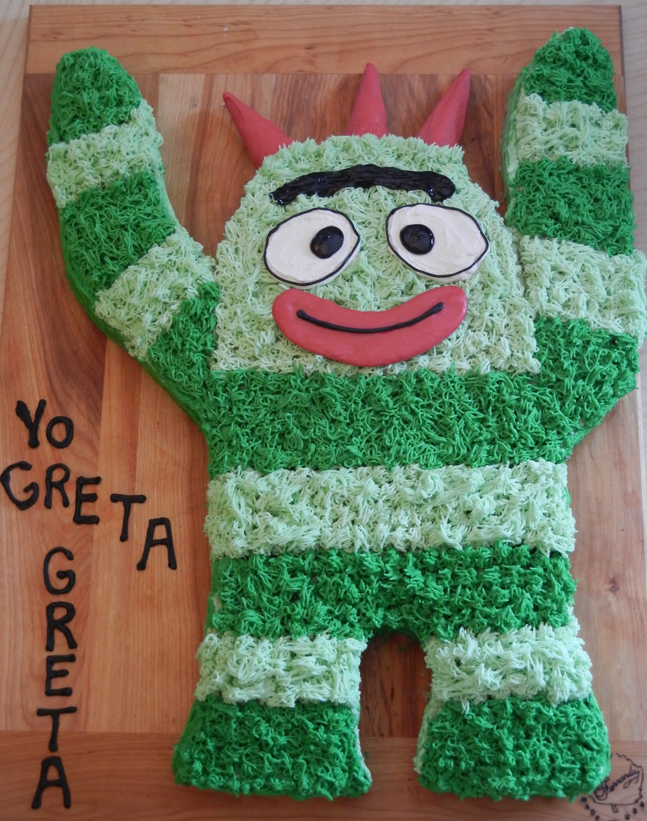 Sugar Swings! Serve Some: yo gabba gabba brobee cake....!