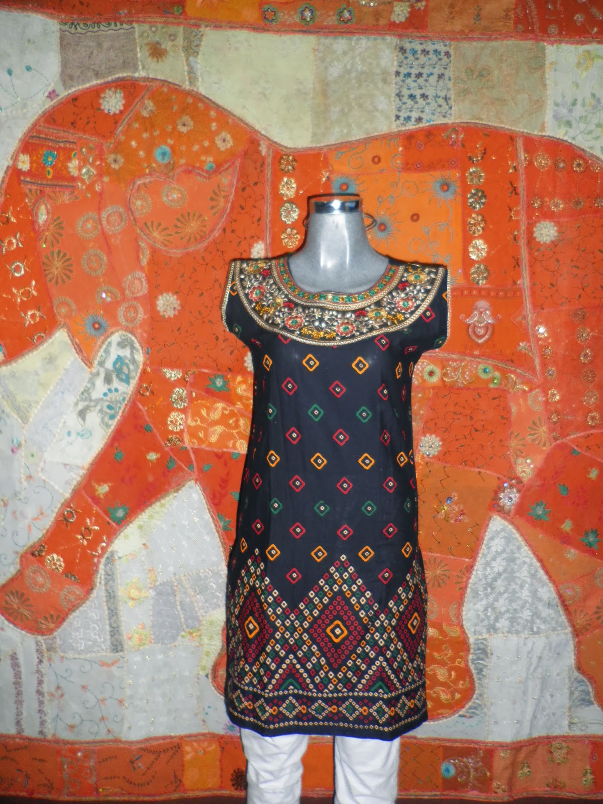 ** INDIA MISTICO **: BOUTIQUE HINDU( ROPA INDU)