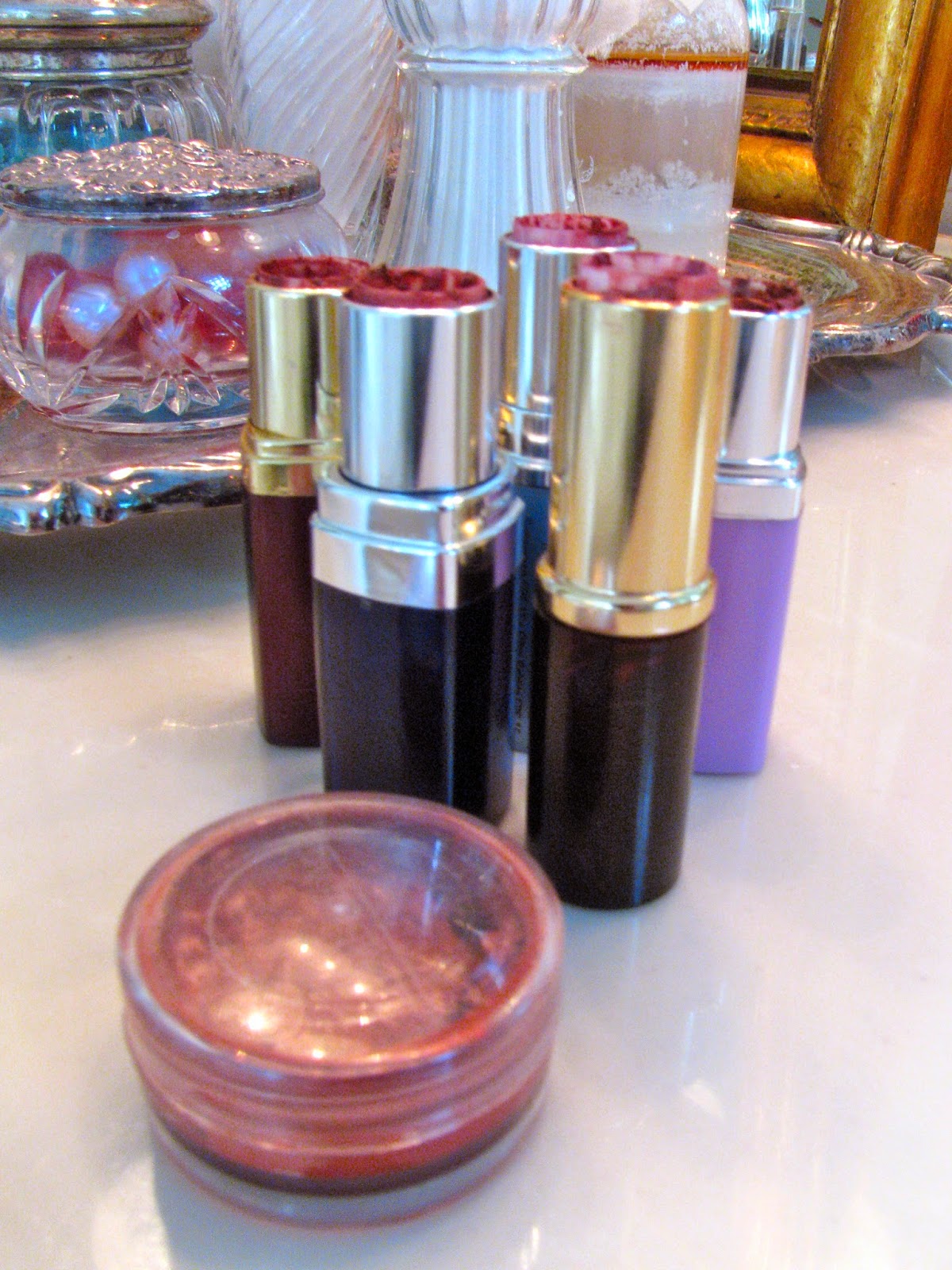 MAY DAYS: DIY Lipstick Pots