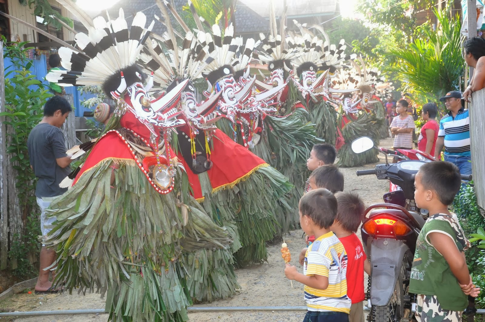 RAGAM BUDAYA MAHAKAM ULU
