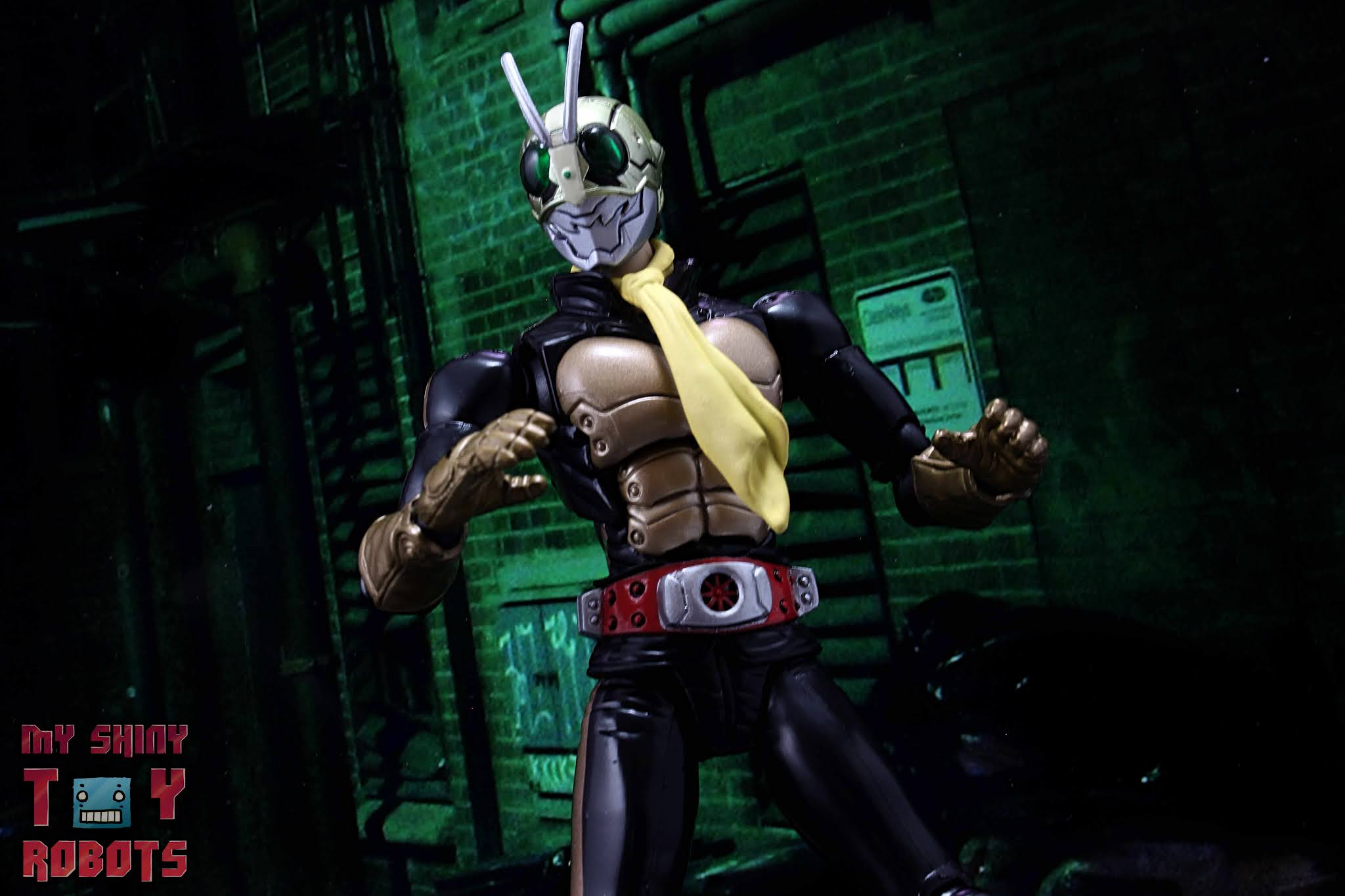 My Shiny Toy Robots: Toybox REVIEW: S.H. Figuarts Shocker Rider (THE NEXT)