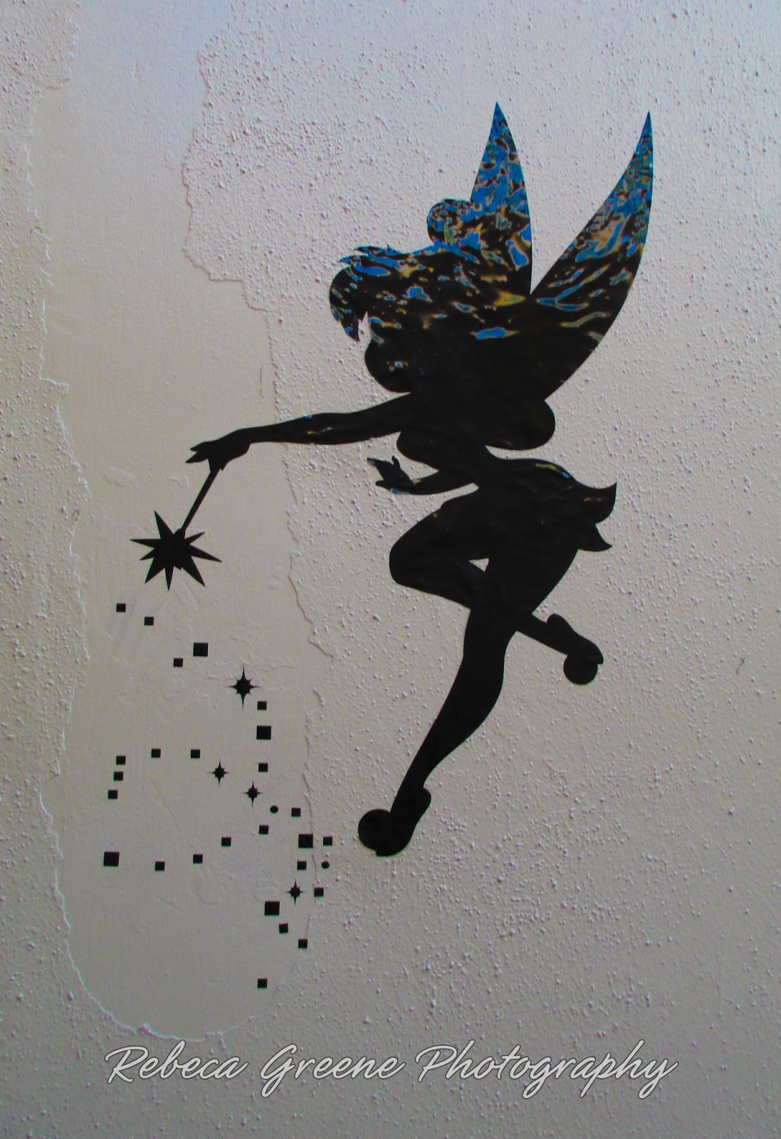 Who's Z? Creations///Rebeca Greene Photography: Tinkerbell Kicked My Butt