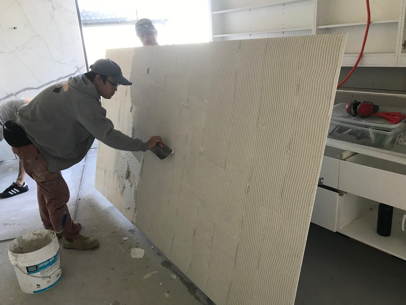 Laticrete Australia Conversations: Installation of Large Format Tile ...