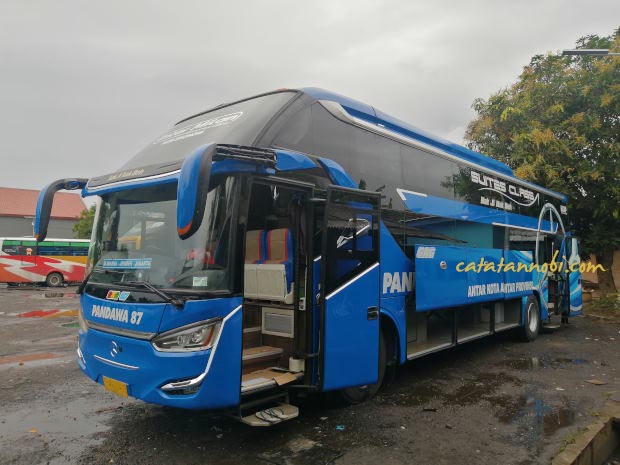 Pengalaman Naik Bus Sleeper Pandawa 87 Jurusan Jakarta-Banyuwangi ...