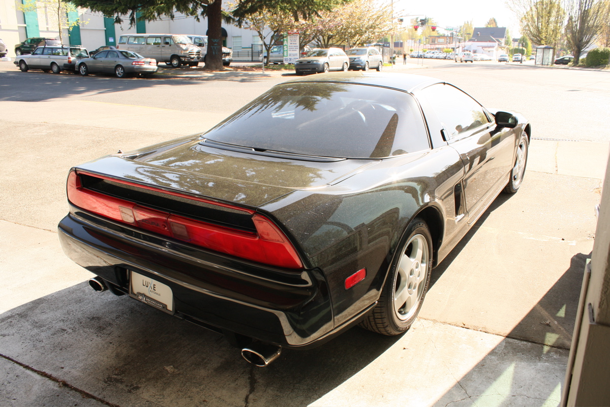 OLD PARKED CARS.: 1993 Acura NSX.