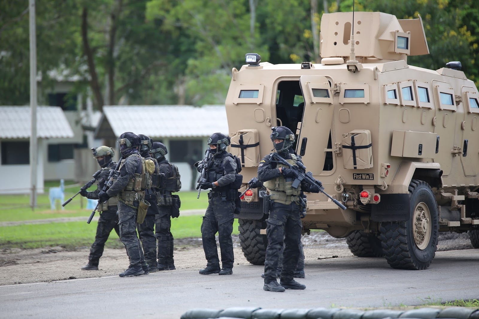 AAG_th บันทึกประจำวัน: รถหุ้มเกราะล้อยาง Chaiseri First Win ไทยในการฝึกต่อต้านการก่อการร้ายสากล ...