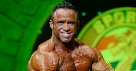 The incredible Jose Raymond: great muscularity and that big forward ...