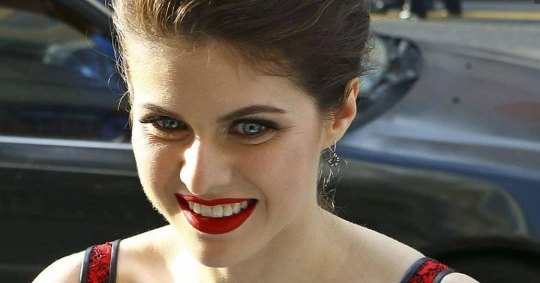 Alexandra Daddario wikipedia biography - Wiki bio collection