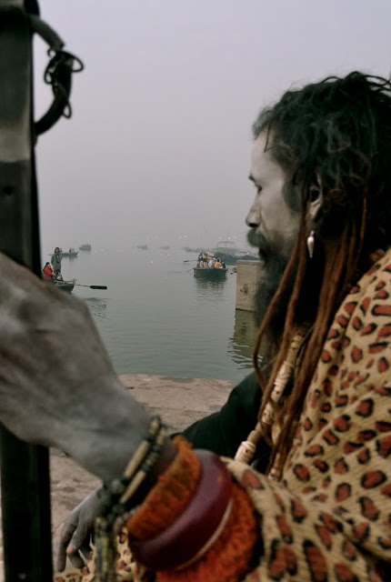 Smokin' Sadhus: India's wandering holy men make puffing hash their ...