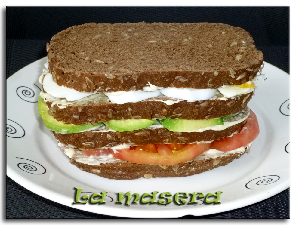 La masera: Sandwich triple peruano
