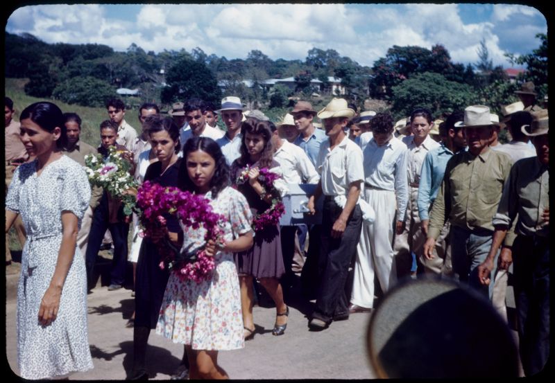 Everyday Life of Puerto Rico in the Mid-1940s Through Amazing Color ...