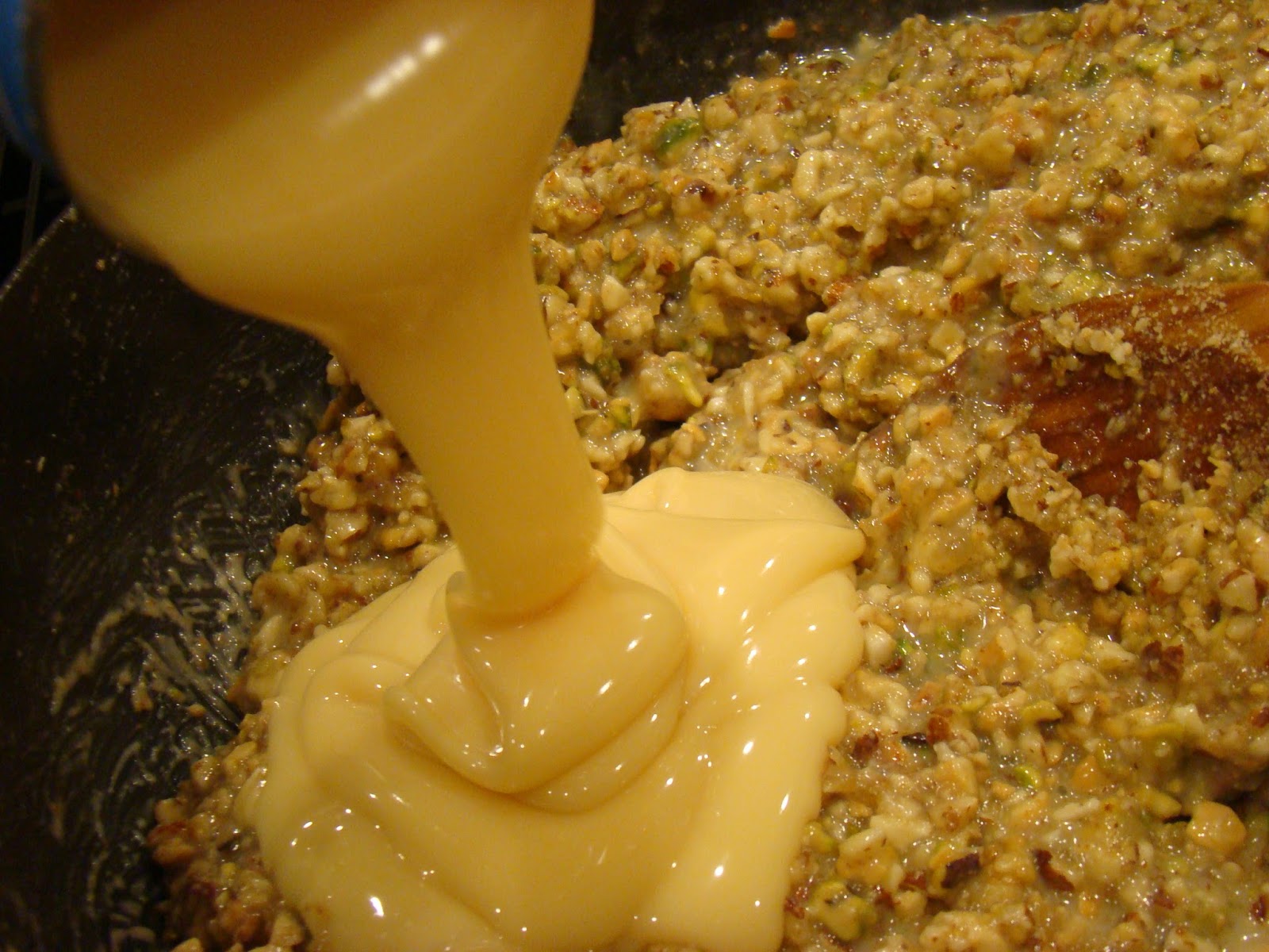 My Favorite Recipes Collection: Scrumptious Nutty Milk Fudge from ...