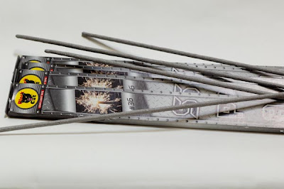 ♥CMa786♥: ~ Anak - Anak & Bunga Api