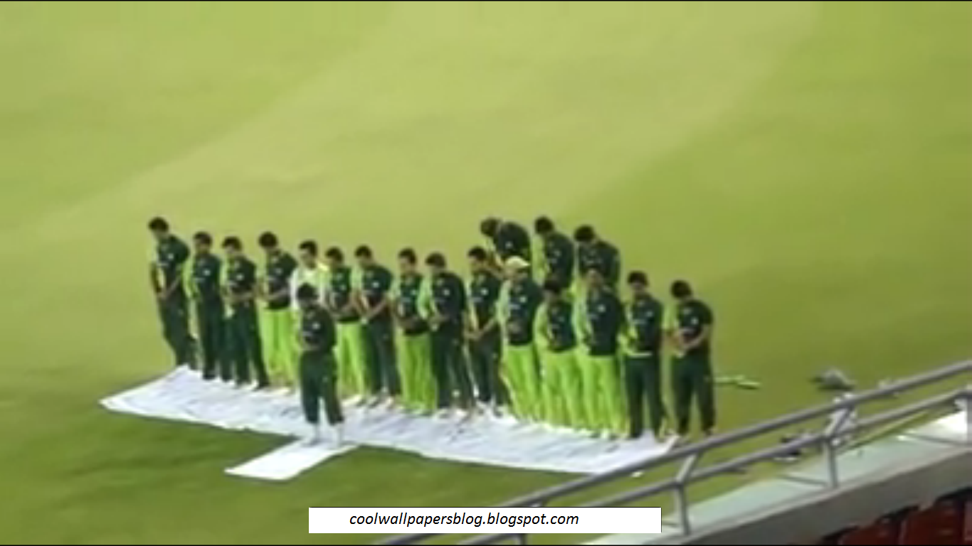 Pakistani Cricket Team Offering Prayers At Mohali Ground ~ Cool Wallpapers