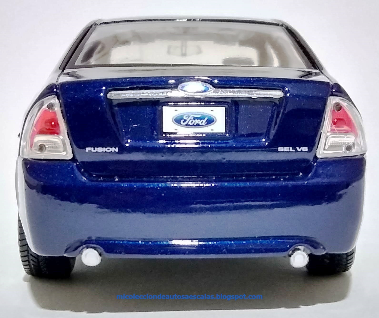 Mi colección de autos a escala.: 2006 Ford Fusion Maisto 1:24